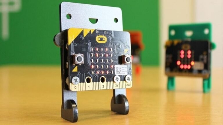 MicroBit for kids 10-12 Learning Kids Abstraction Coding